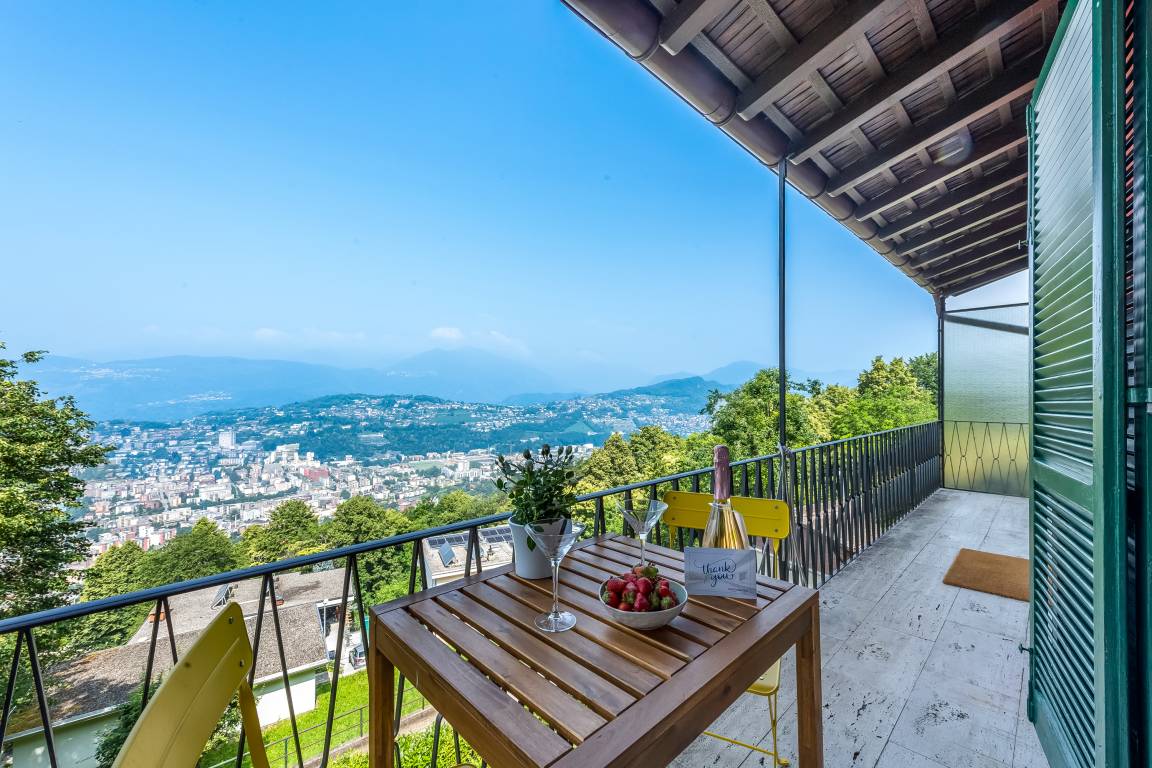 150 M² Ferienhaus ∙ 3 Schlafzimmer ∙ 6 Gäste - Bissone