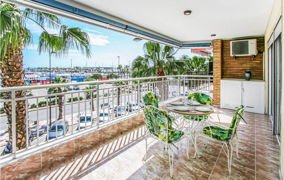 154 M² Appartement ∙ 4 Slaapkamers ∙ 8 Gasten - Santa Pola