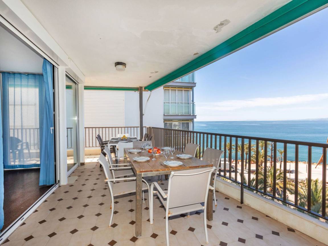 150 M² Apartment ∙ 1 Bedroom ∙ 12 Guests - La Pineda