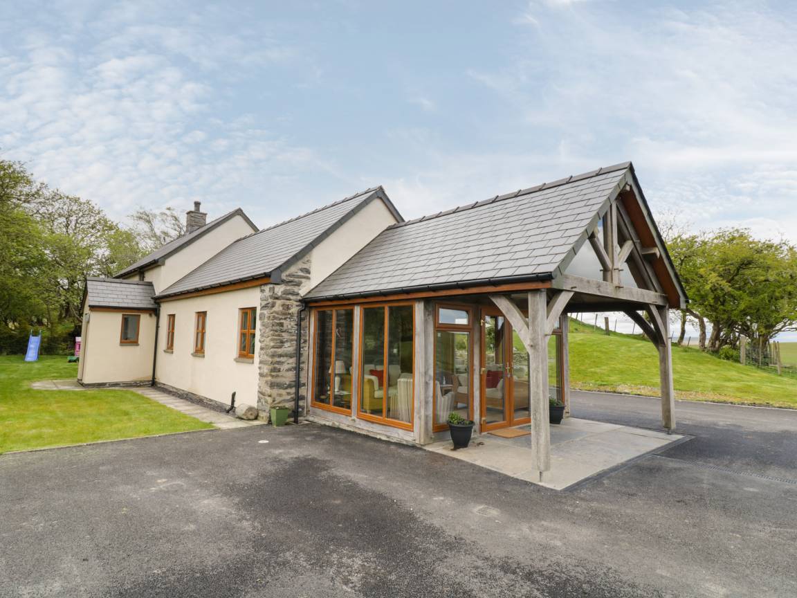 Cottage ∙ 3 Bedrooms ∙ 6 Guests - North Wales