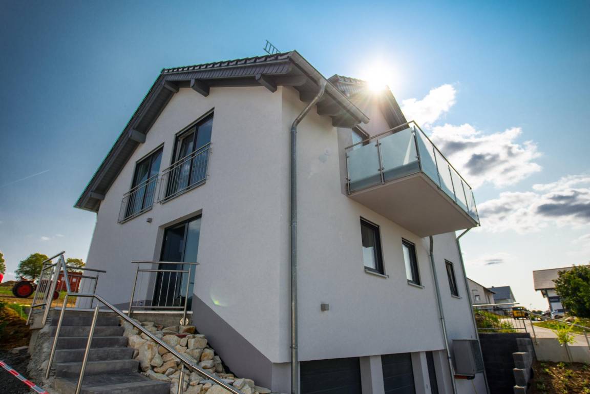 85 M² Ferienwohnung ∙ 2 Schlafzimmer ∙ 6 Gäste - Kirn