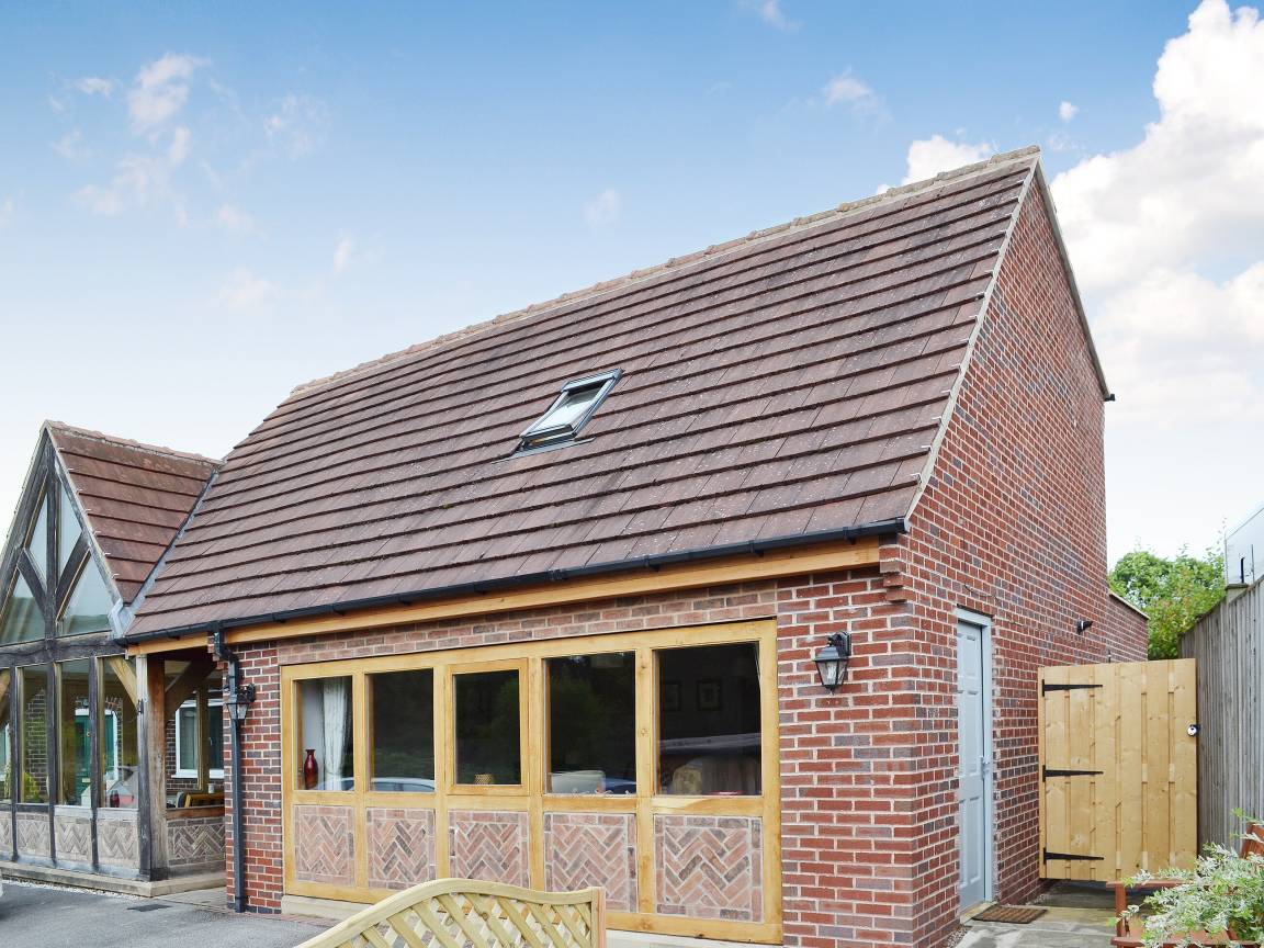 Cottage ∙ 2 Bedrooms ∙ 4 Guests - Chesterfield