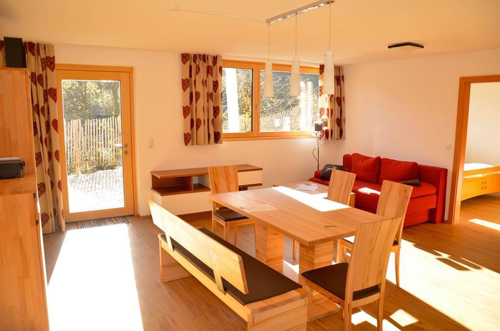 48 M² Ferienwohnung ∙ 1 Schlafzimmer ∙ 2 Gäste - Tschagguns