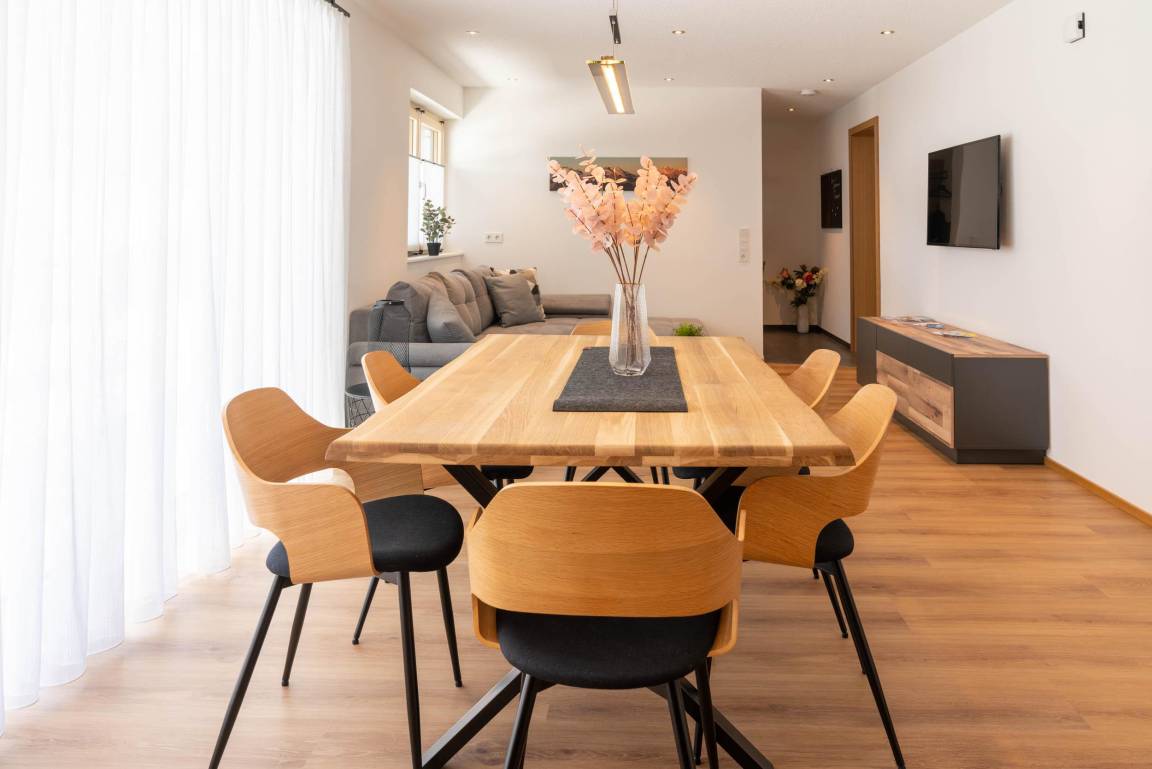 73 M² Ferienwohnung ∙ 2 Schlafzimmer ∙ 4 Gäste - Gaschurn