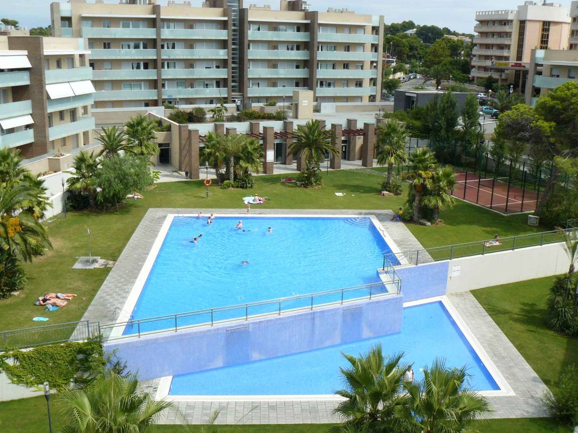 90 M² Apartment ∙ 3 Bedrooms ∙ 7 Guests - Salou