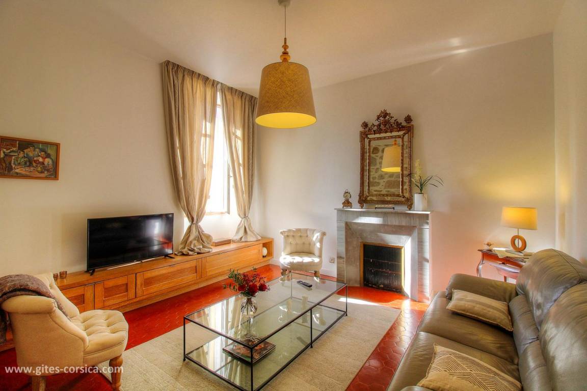 70 M² Gîte ∙ 2 Bedrooms ∙ 4 Guests - Ajaccio