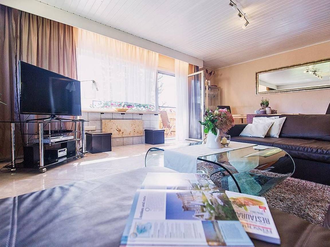 130 M² Ferienhaus ∙ 4 Schlafzimmer ∙ 9 Gäste - Runkel