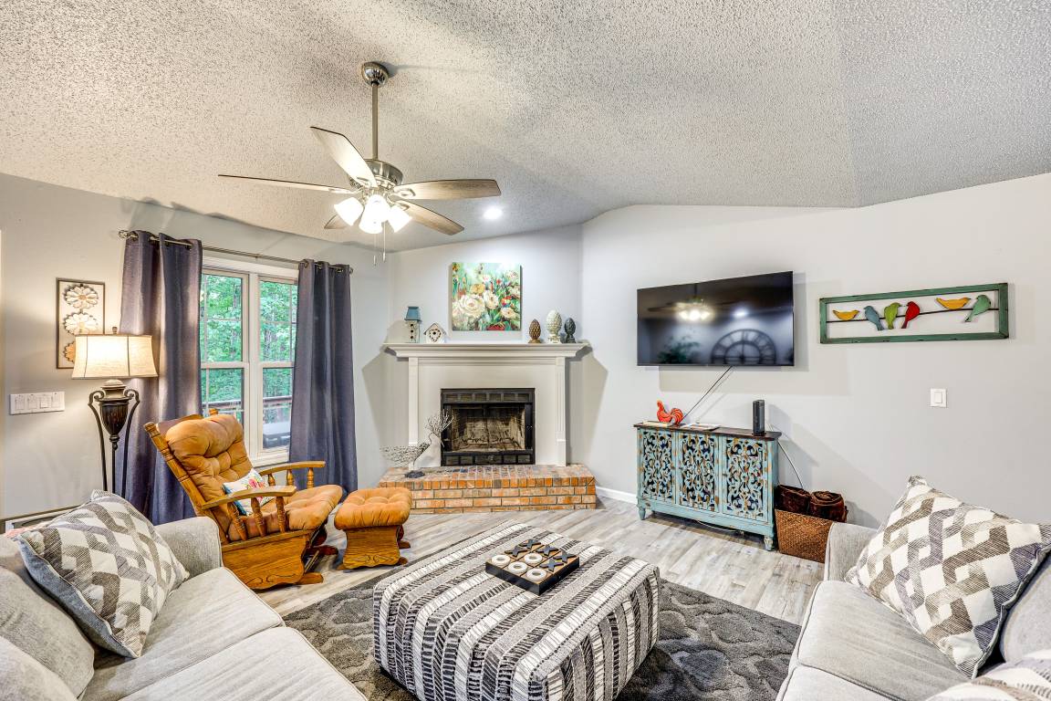 124 M² House ∙ 2 Bedrooms ∙ 4 Guests - Hot Springs Village, AR