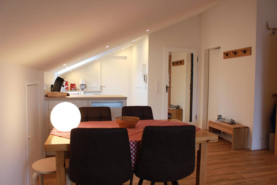 60 M² Ferienwohnung ∙ 2 Schlafzimmer ∙ 4 Gäste - Steibis