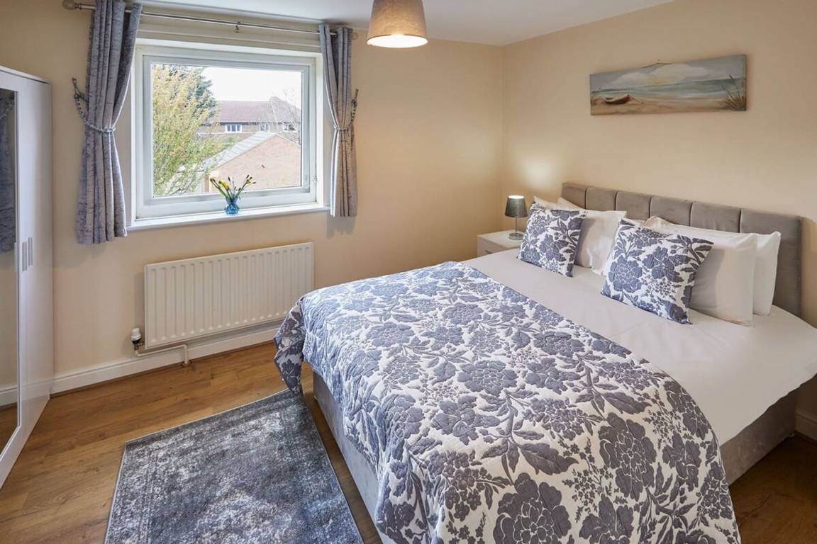 House ∙ 3 Bedrooms ∙ 5 Guests - Teesside University