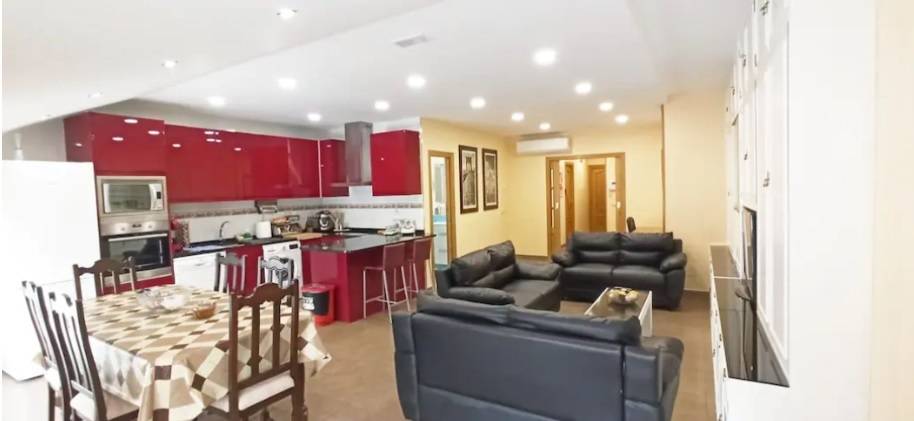 100 M² Bed & Breakfast ∙ 3 Habitaciones ∙ 4 Huéspedes - Majadahonda