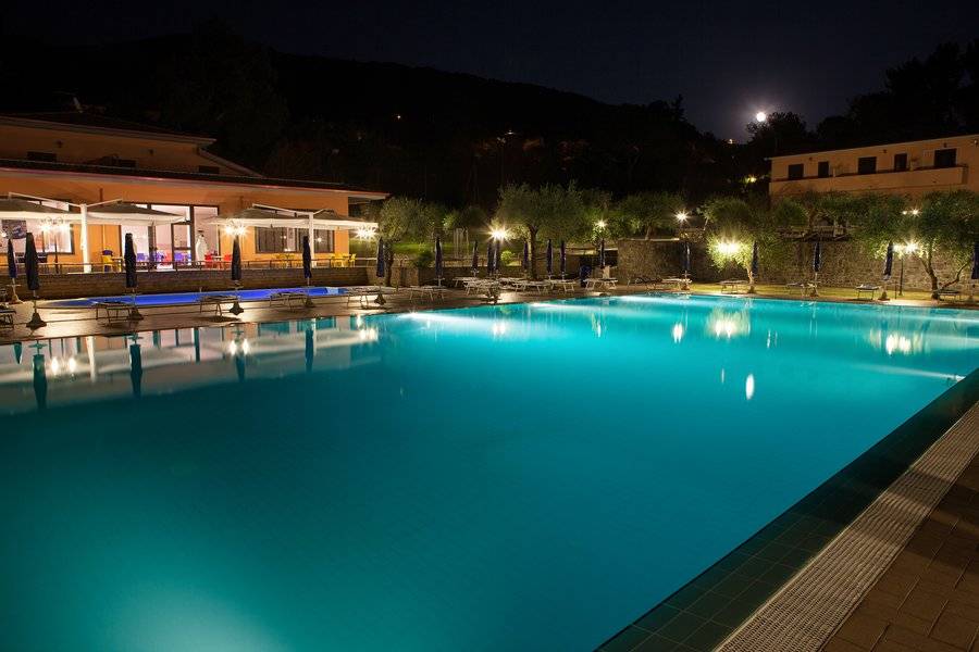 Farmhouse ∙ 2 Bedrooms ∙ 5 Guests - Campo Felice