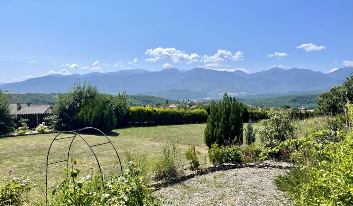 Villa ∙ 4 Bedrooms ∙ 12 Guests - Dolna Banya