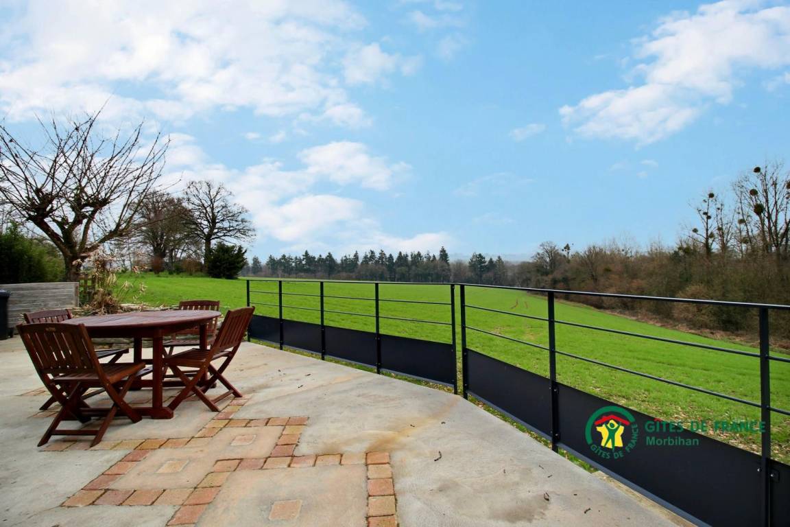 65 M² Gîte ∙ 2 Chambres ∙ 4 Personnes - Rohan