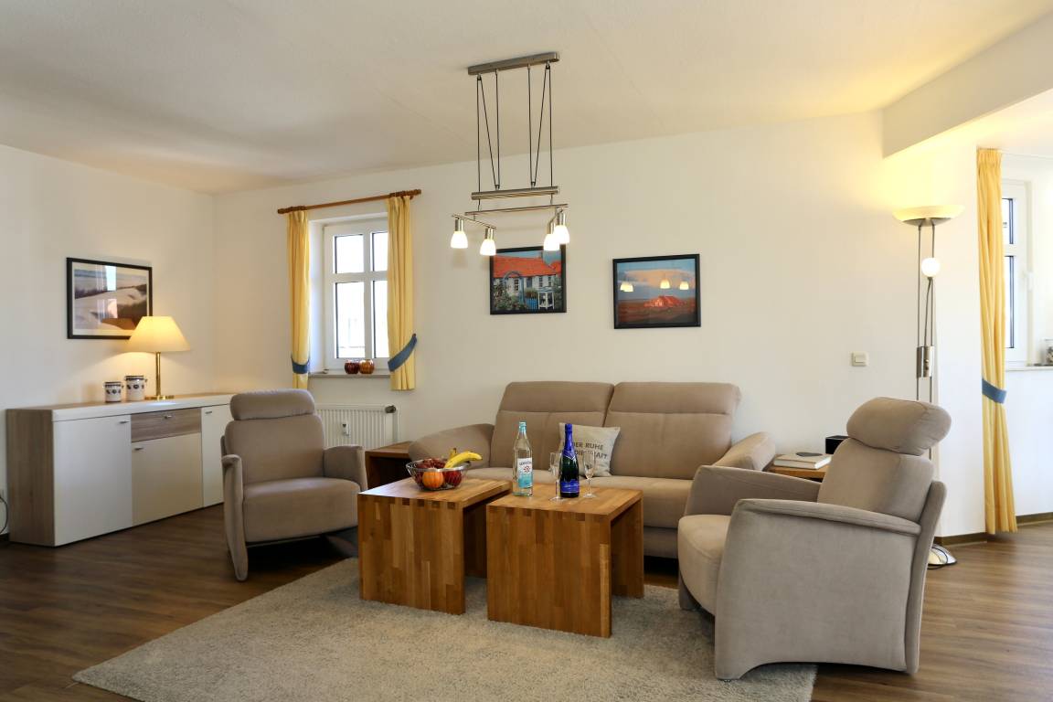 62 M² Ferienwohnung ∙ 2 Schlafzimmer ∙ 4 Gäste - Juist