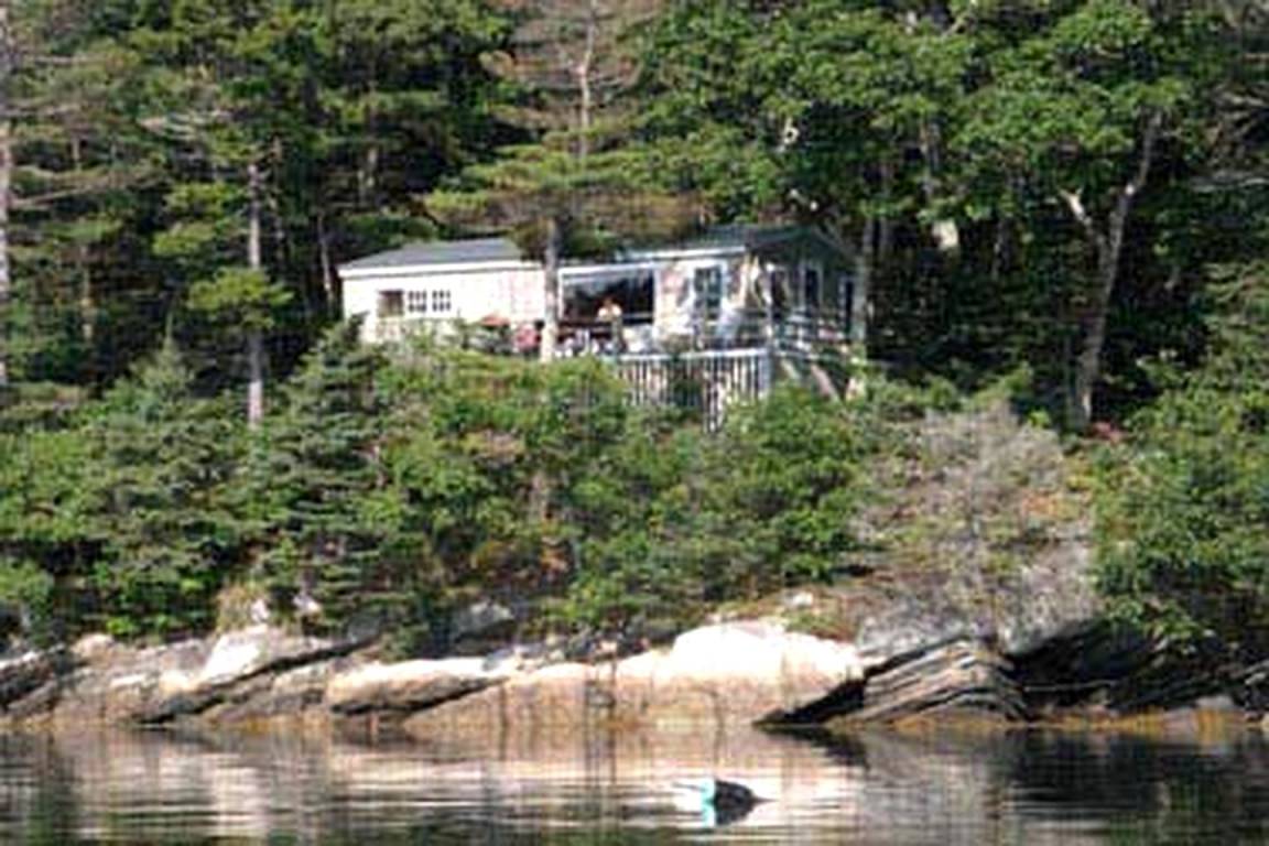 House ∙ 1 Bedroom ∙ 5 Guests - Boothbay Harbor, ME