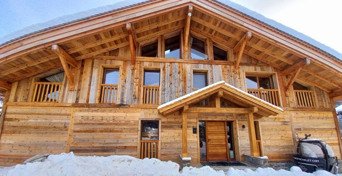 404 M² Chalet ∙ 7 Chambres ∙ 17 Personnes - La Clusaz