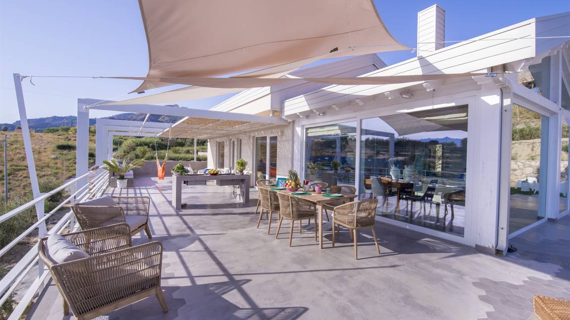 110 M² Villa ∙ 3 Bedrooms ∙ 6 Guests - Naxos