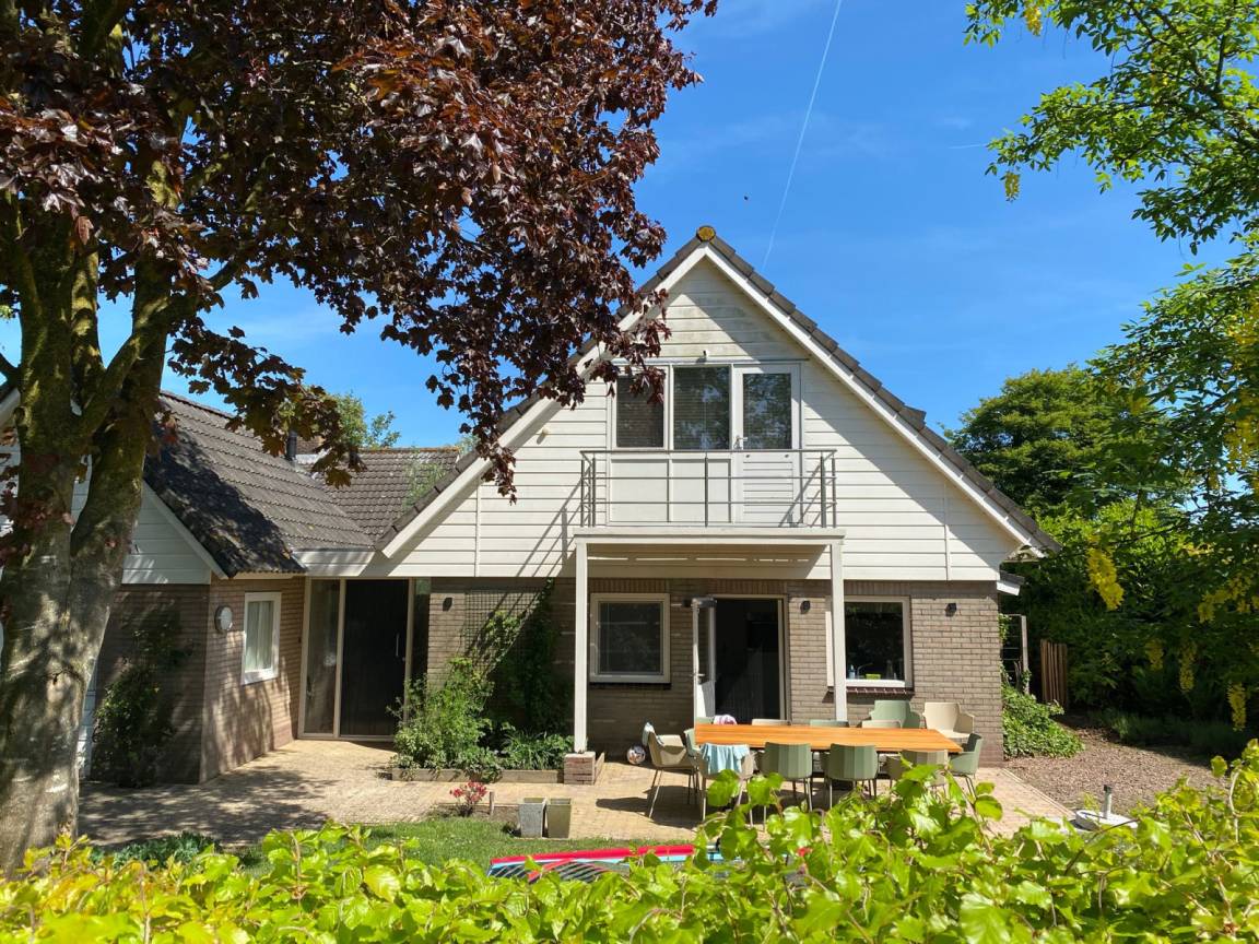 140 M² Huis ∙ 4 Slaapkamers ∙ 10 Gasten - Joure