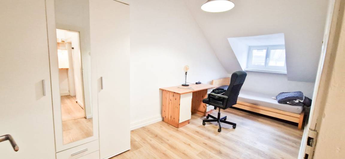 30 M² Apartment ∙ 1 Bedroom ∙ 1 Guest - Düsseldorf