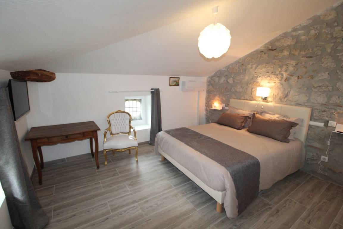 23 M² Chambre D'hôtes ∙ 1 Chambre ∙ 2 Personnes - Vallon-Pont-d'Arc