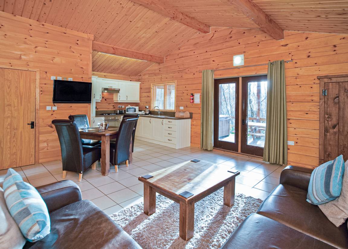Chalet ∙ 2 Bedrooms ∙ 6 Guests - Cheshire