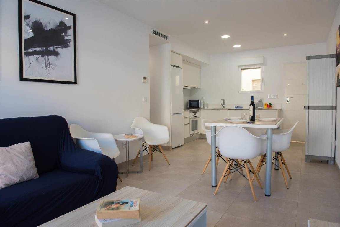50 M² Apartamento ∙ 2 Habitaciones ∙ 4 Huéspedes - Beniarbeig