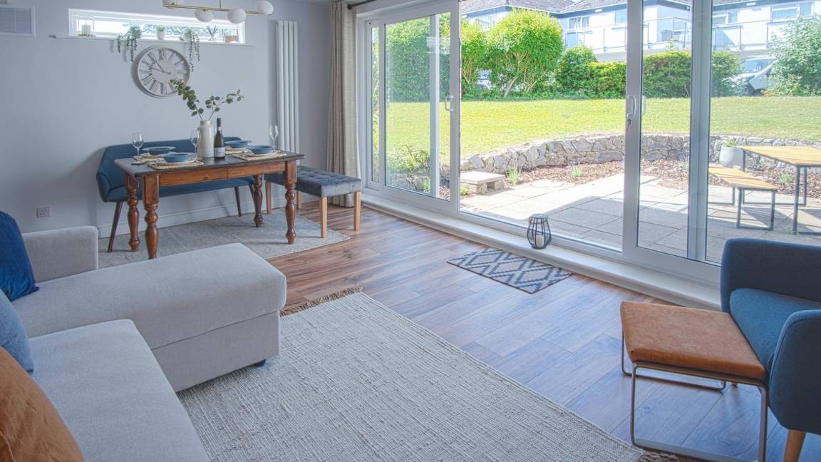 74 M² Apartment ∙ 2 Bedrooms ∙ 4 Guests - Folly Farm Adventure Park and Zoo