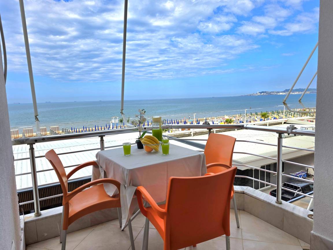 55 M² Apartment ∙ 1 Bedroom ∙ 4 Guests - Durrës