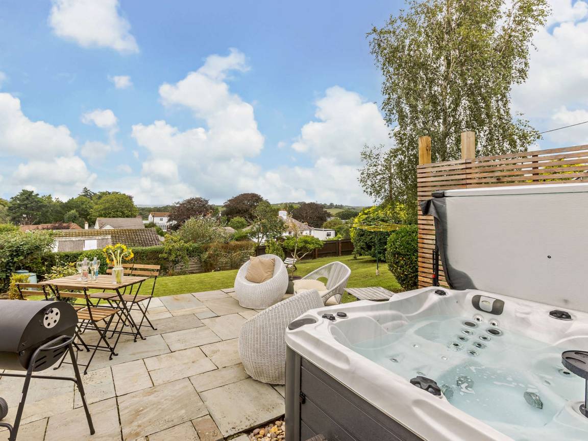 Cottage ∙ 3 Bedrooms ∙ 4 Guests - Appledore