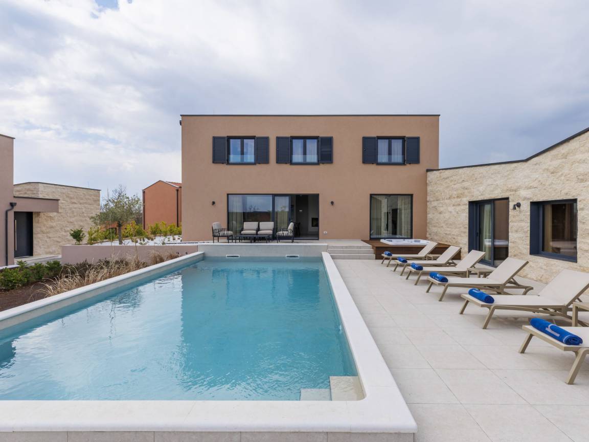 190 M² House ∙ 5 Bedrooms ∙ 10 Guests - Croatia