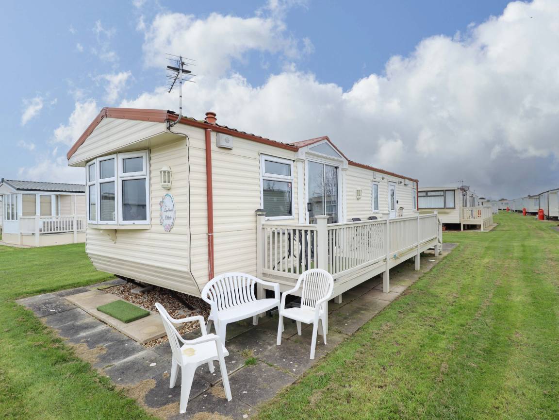 Cottage ∙ 2 Bedrooms ∙ 4 Guests - Sutton on Sea