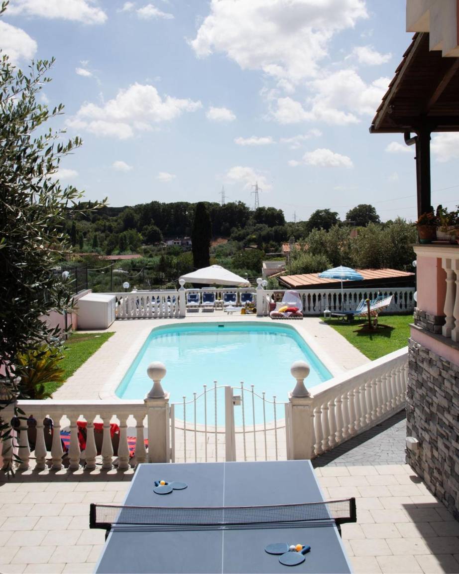 500 M² Villa ∙ 5 Bedrooms ∙ 13 Guests - Rome Ciampino Airport (CIA)