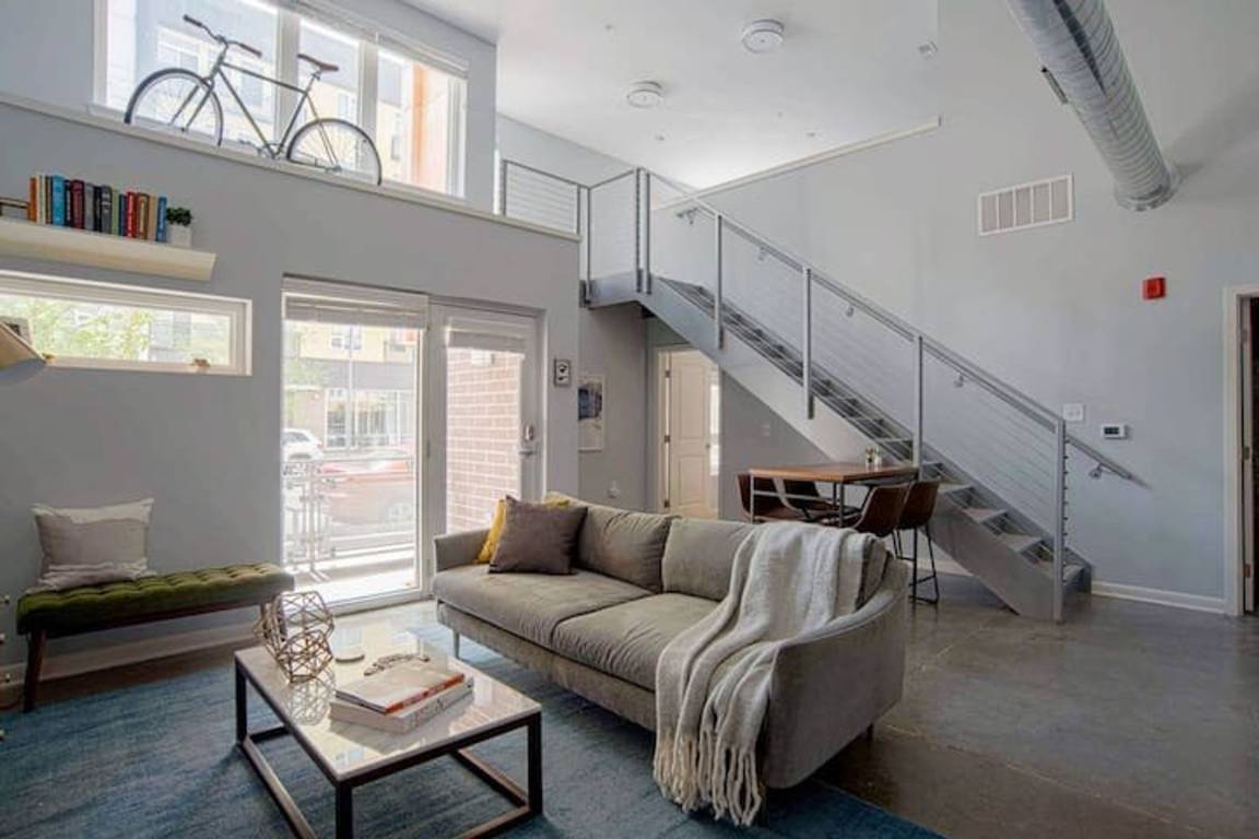 Apartment ∙ 3 Bedrooms ∙ 6 Guests - Indianapolis, IN
