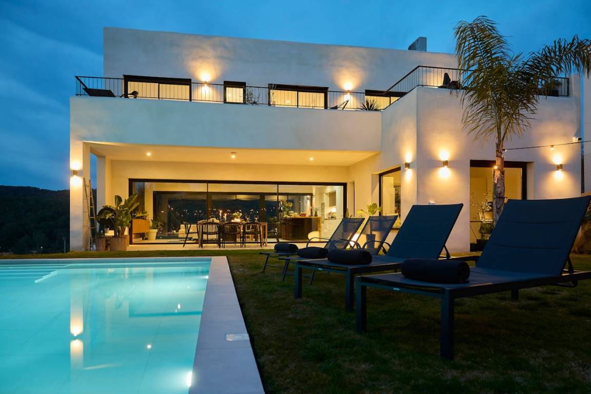 427 M² House ∙ 5 Bedrooms ∙ 10 Guests - Sitges