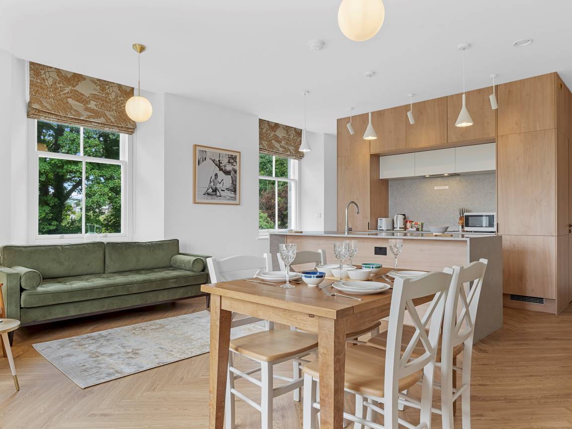 74 M² Apartment ∙ 2 Bedrooms ∙ 4 Guests - Ulverston