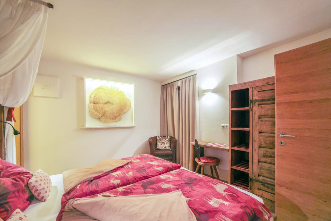 68 M² Apartment ∙ 2 Bedrooms ∙ 6 Guests - Selva di Val Gardena