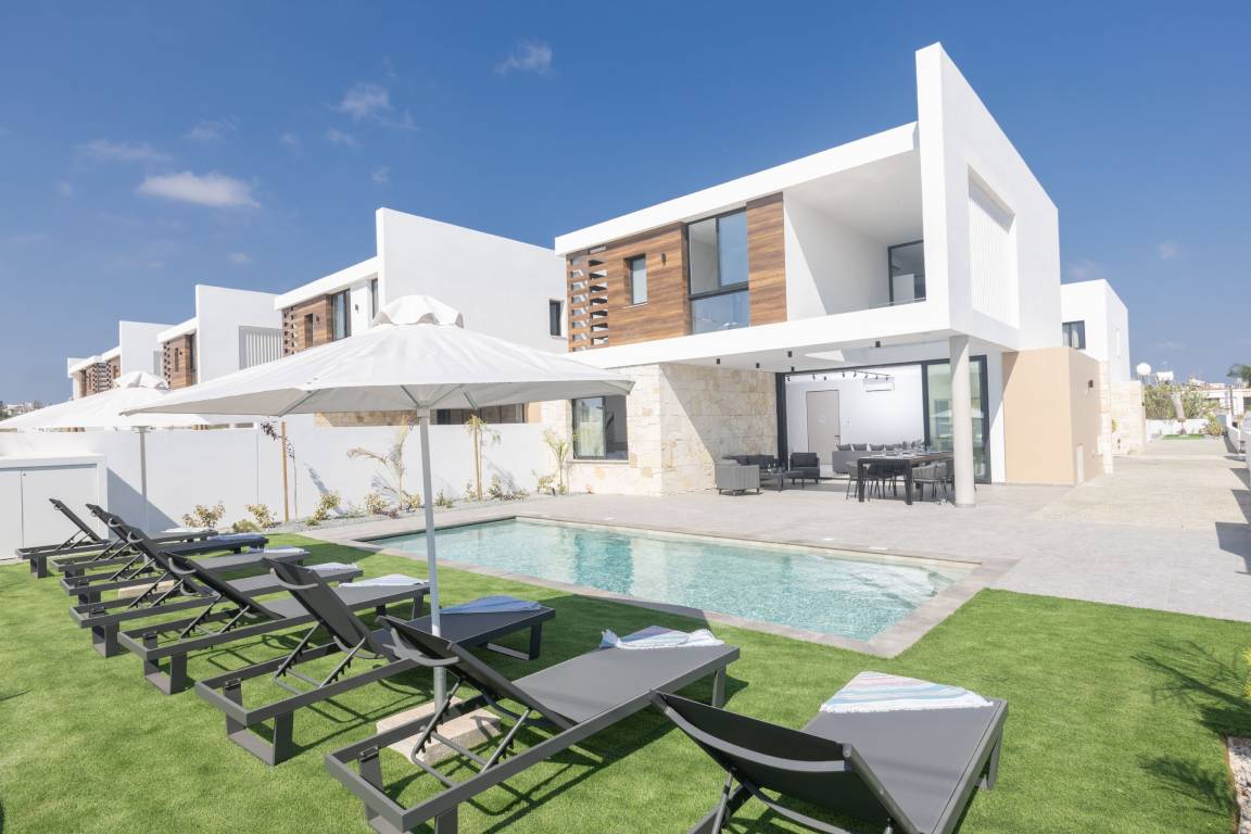 Cottage ∙ 4 Bedrooms ∙ 9 Guests - Cyprus