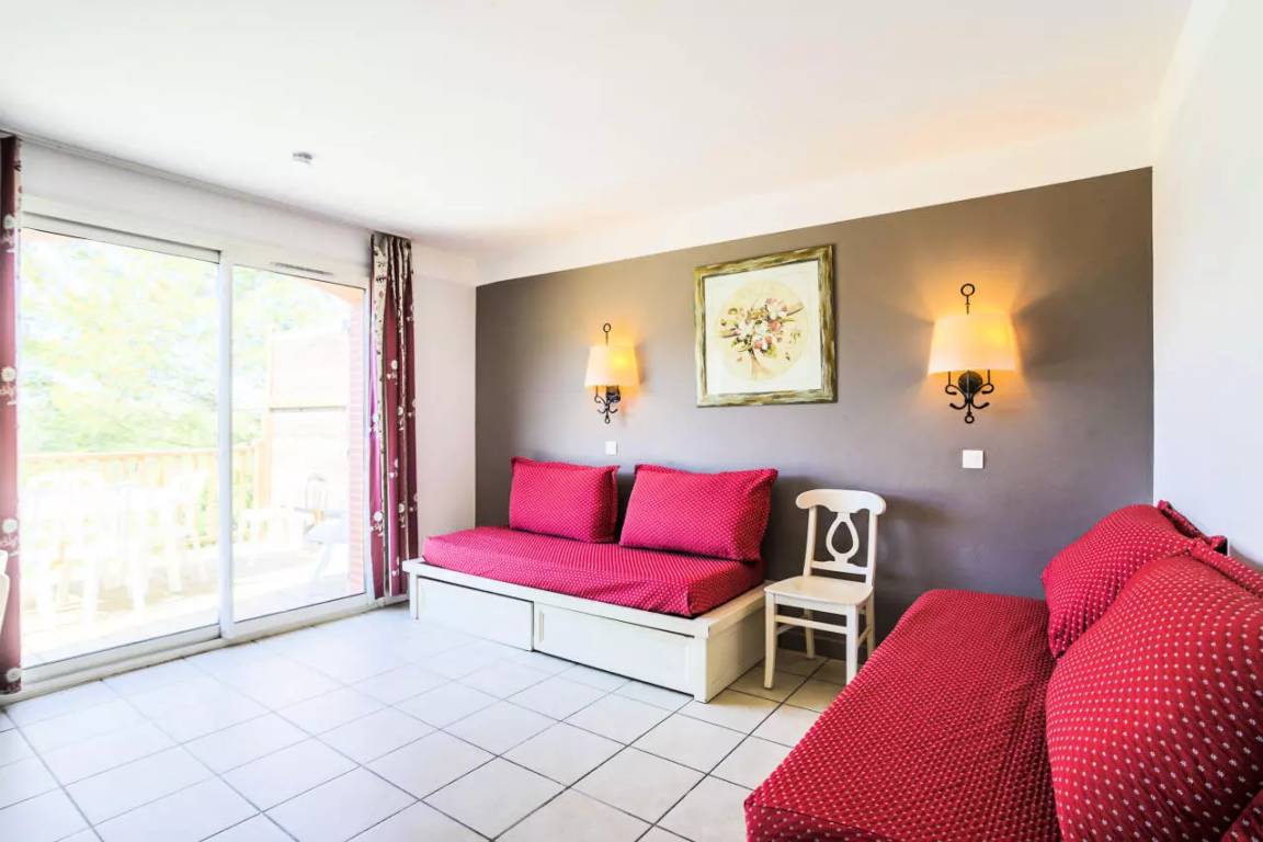 50 M² Huis ∙ 3 Slaapkamers ∙ 8 Gasten - Grospierres