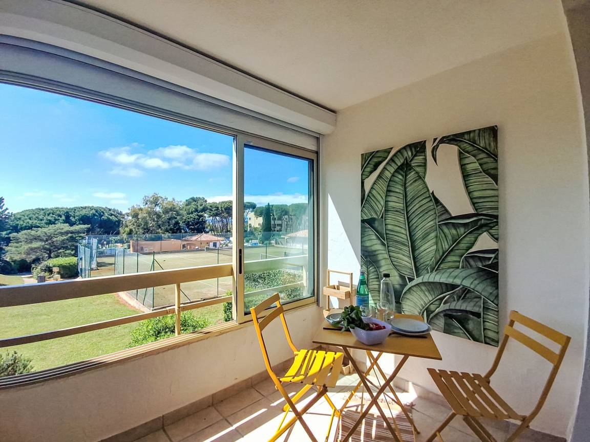 28 M² Appartement ∙ 1 Chambre ∙ 2 Personnes - Ollioules