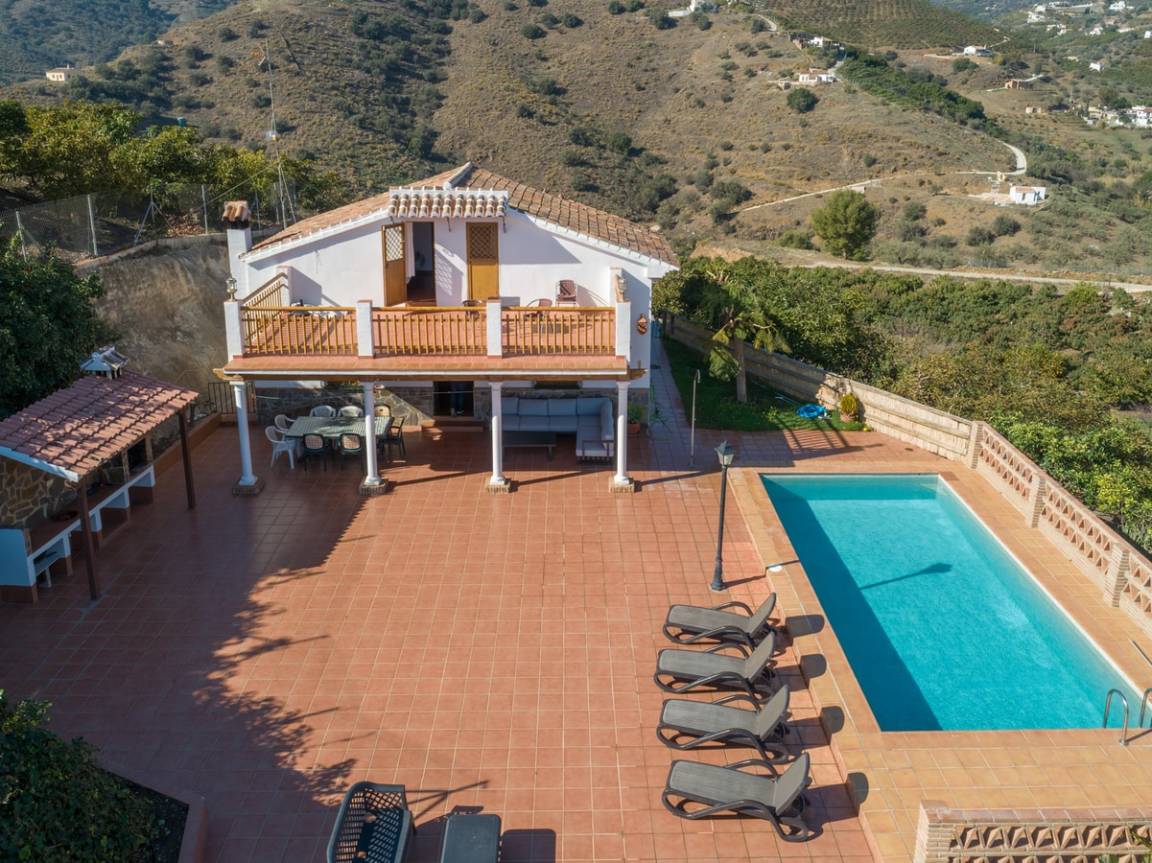 Cottage ∙ 4 Bedrooms ∙ 8 Guests - Torrox