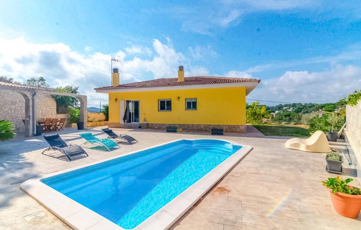 105 M² Ferienhaus ∙ 4 Schlafzimmer ∙ 9 Gäste - Blanes