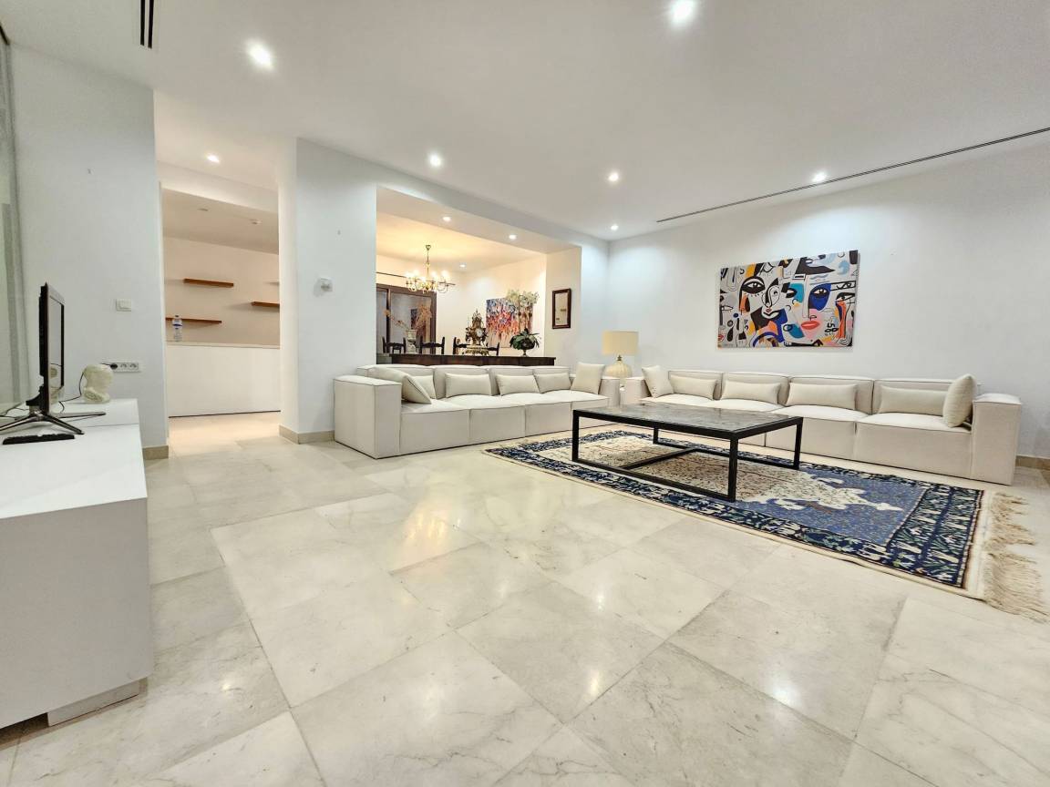 200 M² Villa ∙ 7 Habitaciones ∙ 9 Huéspedes - La Marsa