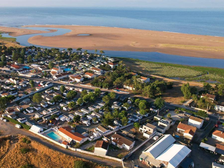 25 M² Mobil-home ∙ 2 Chambres ∙ 6 Personnes - Île de Ré