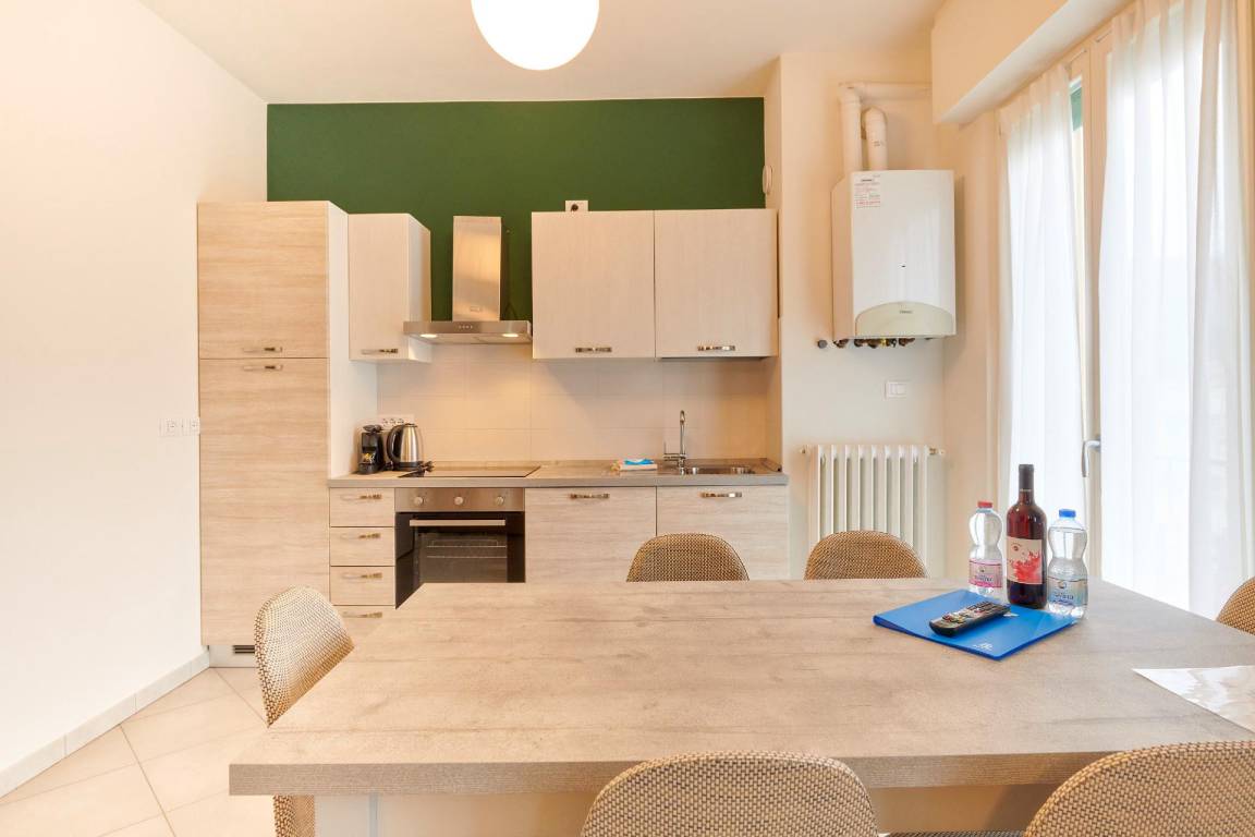 80 M² Apartment ∙ 2 Bedrooms ∙ 5 Guests - Garda