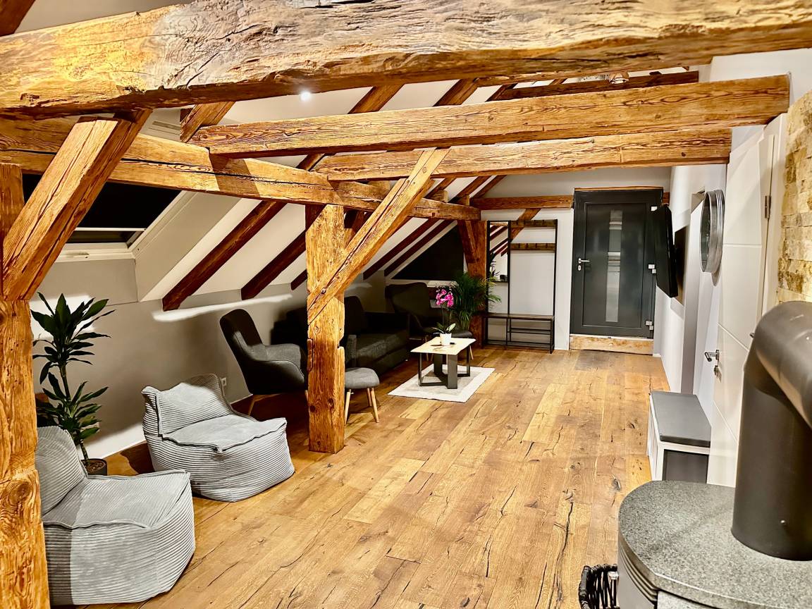 78 M² Ferienwohnung ∙ 1 Schlafzimmer ∙ 4 Gäste - Weißensberg