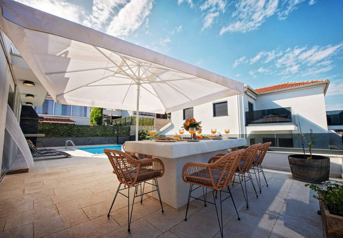 150 M² Ferienhaus ∙ 3 Schlafzimmer ∙ 8 Gäste - Rogoznica