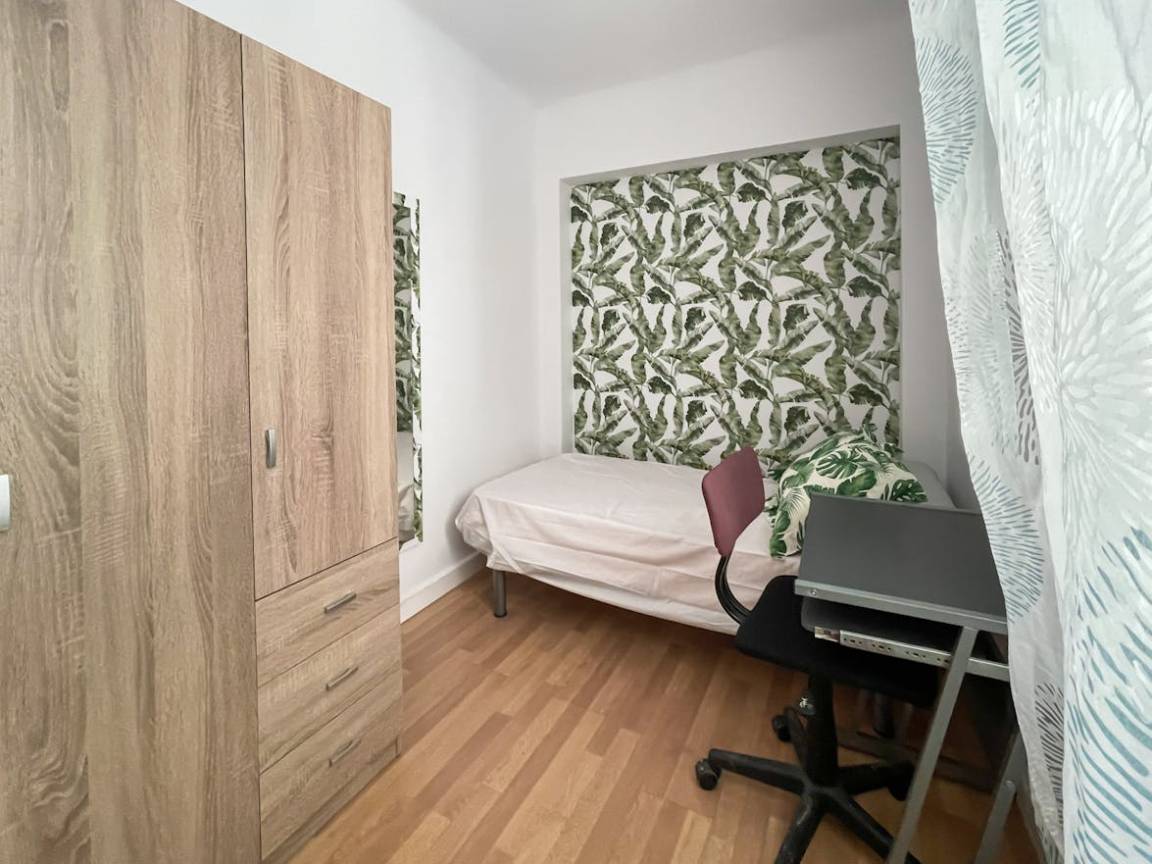 85 M² Habitación Privada ∙ 1 Habitación ∙ 3 Huéspedes - Alicante