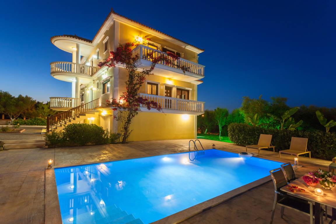 250 M² Villa ∙ 4 Schlafzimmer ∙ 9 Gäste - Zakynthos