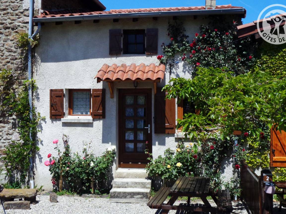 40 M² Cottage ∙ 1 Chambre ∙ 3 Personnes - Saint-Étienne